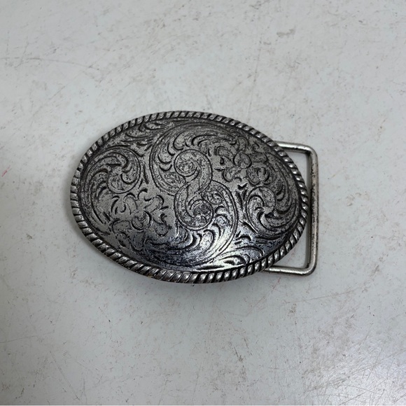 Accessories | Vintage Silver Toned Metal Oval Floral Embossed Western ...